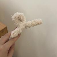 China Korean Lamb Wool Plush Hair Claw Clip for Women 11cm Strong Grip Acrylic for sale