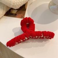 China Cute Warm Plush Fuzzy Hair Claw Clip Large Fur Autumn Winter Colorful 11cm for sale