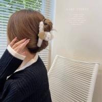 China Fuzzy Fur Heart Shaped Plush Hair Claw Clip 11cm for Women Thick Hair for sale