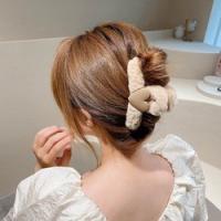 China Fuzzy Fur Heart Shaped Plush Hair Claw Clip 11cm for Women Thick Hair for sale