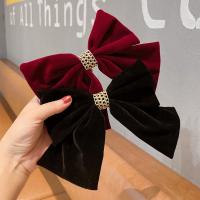 China Velvet Bow Decorative Hair Clip for Thick Hair Pure Color Red Metal Chain 22cm 24g for sale