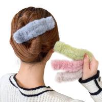 China Fuzzy Faux Fur Ponytail Hair Clip Claw for Girls Sweet Plush Barrettes 13cm for sale