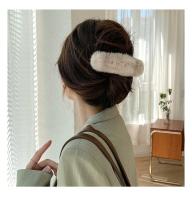 China Fuzzy Faux Fur Ponytail Hair Clip Claw for Girls Sweet Plush Barrettes 13cm for sale