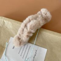 China Fuzzy Faux Fur Ponytail Hair Clip Claw for Girls Sweet Plush Barrettes 13cm for sale