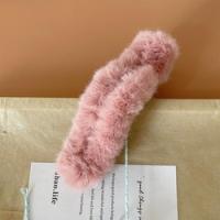 China Fuzzy Faux Fur Ponytail Hair Clip Claw for Girls Sweet Plush Barrettes 13cm for sale