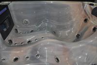 China Balboa Whirlpool Acrylic Outdoor Spa Hot Tub Modern European Design Eco-Friendly Freestanding Rectangle Shape 2 People Home for sale