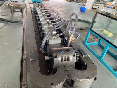 China Vacuum Suction Block Pushing Molding Machine for PE PP PVC PA Corrugated Pipe for sale