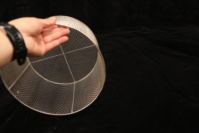 China Electroplated Surface Finish Welded Wire Basket Compact Structure for sale