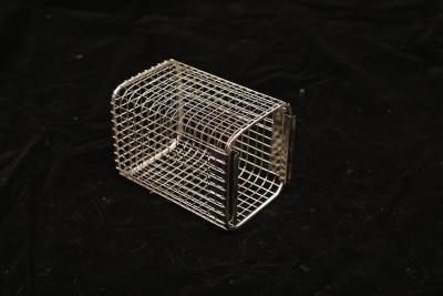 China Reinforced Bottom Support Wire Mesh Basket Food Contact Safe for sale