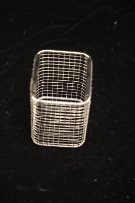 China Smooth Rounded Edges Wire Mesh Basket Suitable For Oven Use for sale