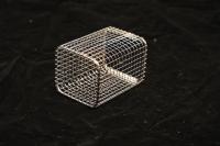 China Anti-Slip Base Design Metal Mesh Basket Suitable For Kitchen Storage for sale
