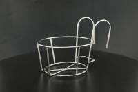 China Recyclable Material Wire Mesh Basket With Handle Design for sale