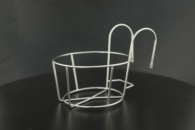 China Recyclable Material Wire Mesh Basket With Handle Design for sale
