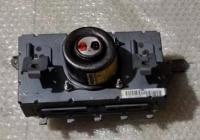 China Original Passenger Airbag Assembly for Toyota Reiz (2005-2009) with Dual-Stage Inflator and Silver Cover for sale