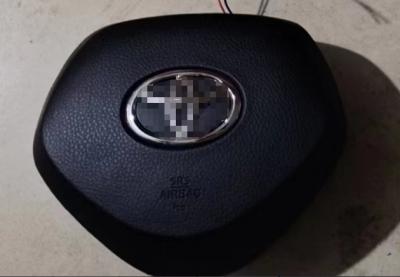 China Driver Airbag Assembly For Toyota IZOA 2018-2021 Black Cover With Double Explosion for sale