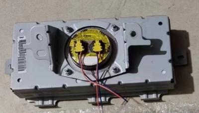 China Original Passenger Airbag Assembly for Toyota IZOA (2018-2021) with Dual-Stage Inflator and Silver Cover for sale