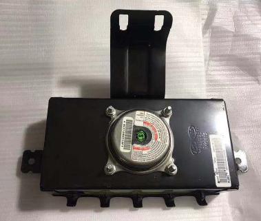 China Single Explosion Passenger Airbag Assembly for 2019 Kia K3 New Model with 2.50 KG Packed Weight for sale