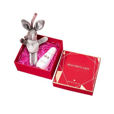 China Handcrafted Hard Cardboard Bridesmaid Gift Boxes Packaging With Lids for sale