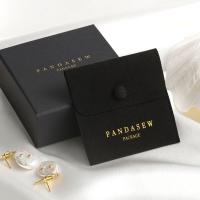 China Bespoke Logo Cardboard Jewelry Packaging Box With Microfiber Pouch for sale
