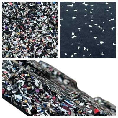 China Reclaimed Rubber Tiles From Scrap Materials Used in Tire 1m*1m 50cm*50cm 6000sqm / Day Pure Color or Black Ground with EPDM DOT for sale
