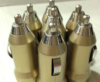 China Dual USB Car Charger 5V 2A 12-24V Input Fast Charging for iPhone iPad for sale