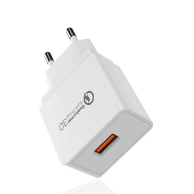 China 18W Quick Charge 3.0 USB Travel Charger Wall Adapter 100-240V QC3.0 Power Supply for sale