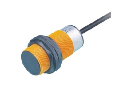 China LM38 NPN And PNP Inductive Proximity Switch , Inductive Distance Sensor IP67 for sale