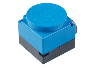 China Wide Voltage Range Inductive Proximity Sensor LMF55 , High Temperature Proximity Switch for sale