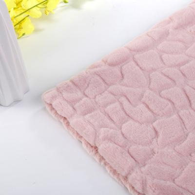 China Shrink Resistant Home Textile Fabrics Faux Rabbit Fur Plush Knit Fabric for sale