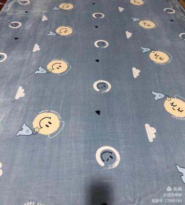 China Milk Plush Velvet Fabric Single Sided Conductive Silk Flannel Anti Coral Fabric for sale