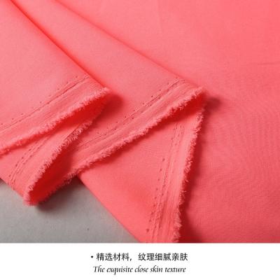 China 100D 120GSM Sustainable Solids 2 Way Stretch Fabric For Lining for sale