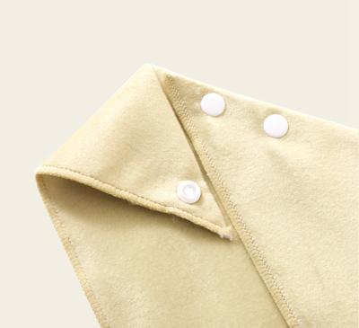 China Triangular Newborn Cotton Bibs , Washable Organic Newborn Bandana Bibs for sale