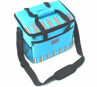 China Green Large Insulated Cooler Bags 600D polyester with food standard PVC lining for sale