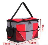 China Outdoor Insulated Lunch Bags For Adults , Green Cooler Bag Customized for sale