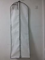 China Durable Waterproof Suit Garment Bag White PP Non Woven With Hanger Pocket for sale