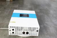 China 230VAC Off Grid Inverter 3.5KW Wireless Home High Frequency Solar Inverter for sale