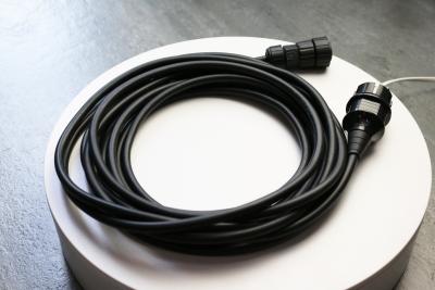 China XLPE Solar Ac Cable 5m Grid Tie Inverter Solar Panel Cable Copper Black for sale