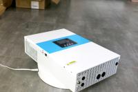 China High Efficiency Mppt Solar Charger Inverter 50Hz 5500w Off Grid Home Inverter for sale