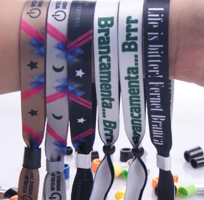 China Adjustable Custom Sports Bracelets Polyester Sports Wrist Bracelet Tear Resistant for sale