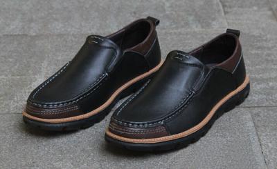 China Full Grain Leather Casual Shoes Soft Comfortable Driving Shoes For Men for sale