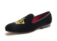 China Motif Mens Summer Loafers , Slip On Crown Embroidery Mens Velvet Slippers for sale