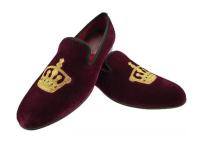 China Motif Mens Summer Loafers , Slip On Crown Embroidery Mens Velvet Slippers for sale
