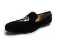 China Slip On Embroidered Velvet Loafers Handmade Low Heel Flat Casual Shoes for Men for sale