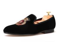 China Logo Embroidered Velvet Loafers Royal Style Luxury Velvet Slippers For Men for sale