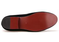China Male Footwear Mens Velvet Loafers Embroidery OEM Flat Casual Shoes For Party for sale