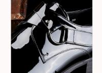 China Black Shiny Men Formal Dress Shoes Patent Leather Oxfords Style With Printed Logo for sale