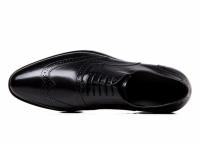 China Goodyear Mens Black Leather Brogues , Carved Handmade Men Business Casual Shoes for sale