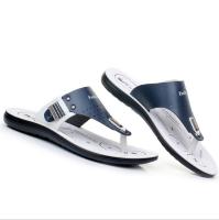 China Outdoor men's genuine leather slippers Handmade Round Toe Mens Beach Flip Flops for sale