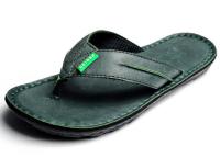 China Flip Flop Mens Leather Slippers Customized Summer Mens Designer Slip On Shoes for sale