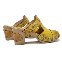 China Yellow Fashion Women Sandals Floral T-Strap Ladies Leather Clogs Sandals for sale